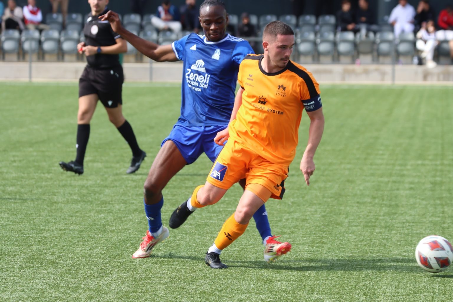 Racing remporte un derby sous haute tension